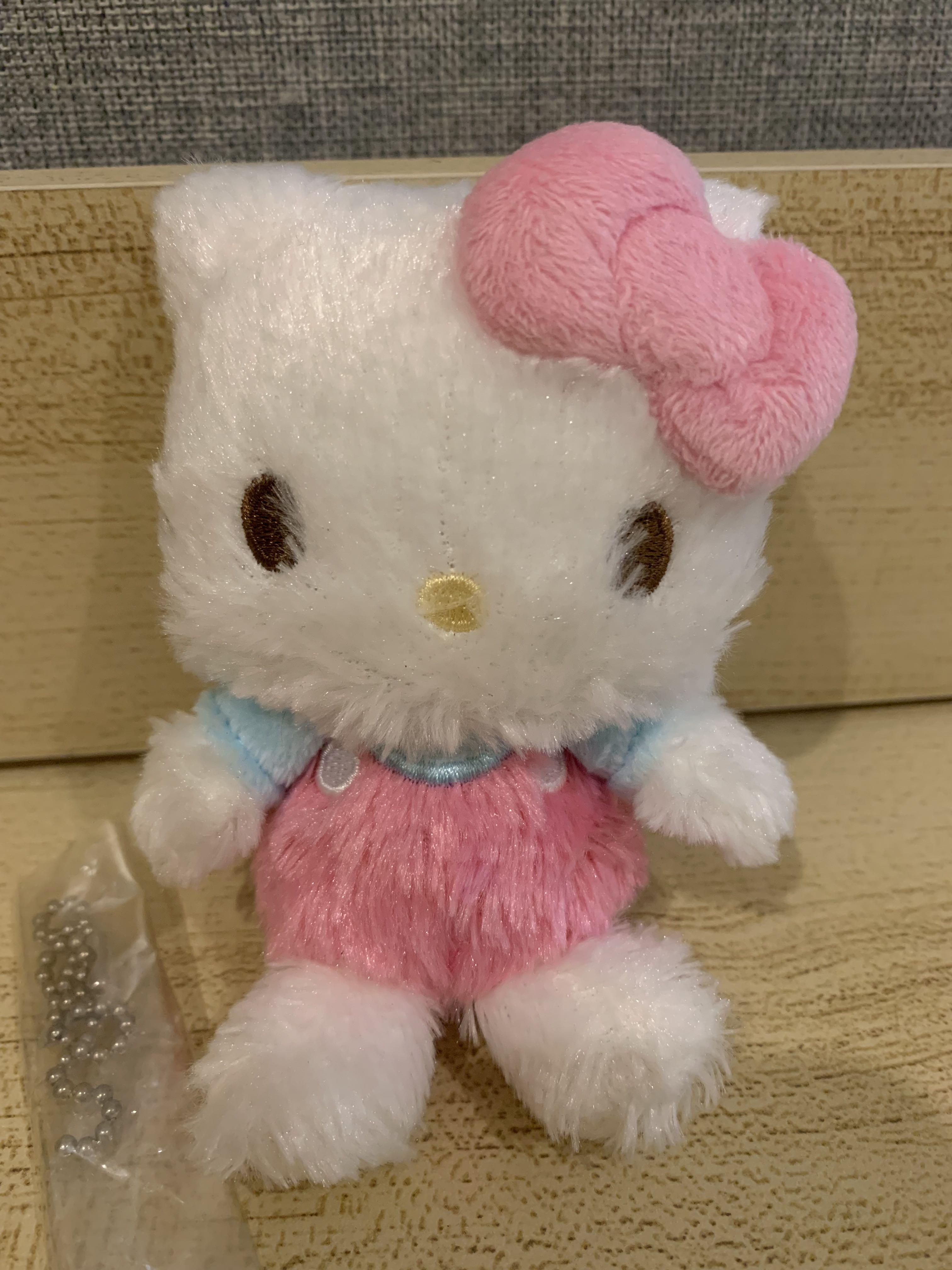 Hello Kitty Pink Classic Fluffy Mascot with Chain, Hobbies & Toys, Toys ...