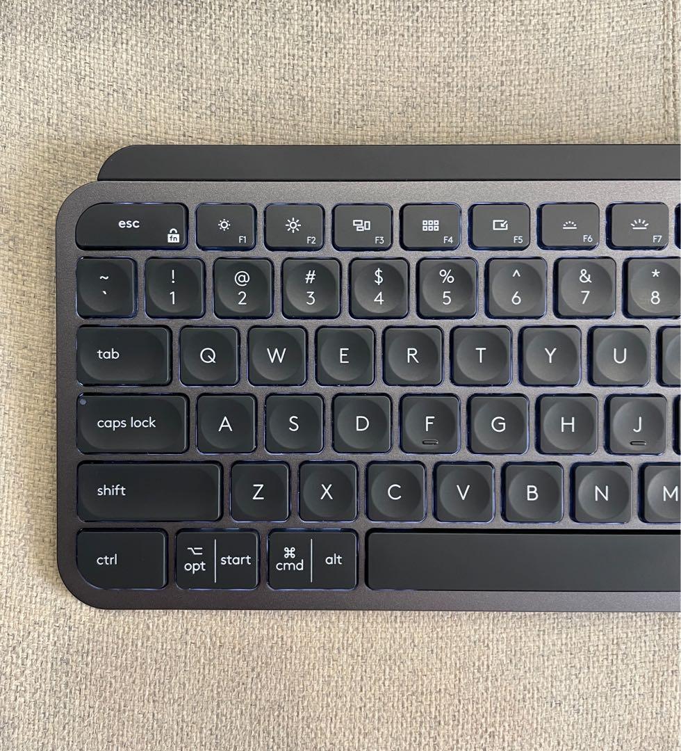 Logitech MX Keys (Graphite Color) - Wireless Illuminated Keyboard ...