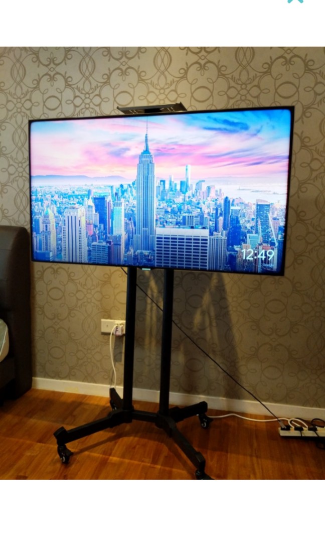 Moveable TV stand with wheels with Free 55" TV screen, TV & Home ...