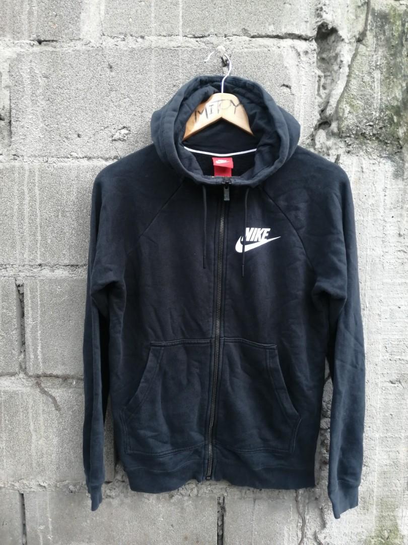 Nike Jacket Red Tag, Women's Fashion, Coats, Jackets and Outerwear on ...