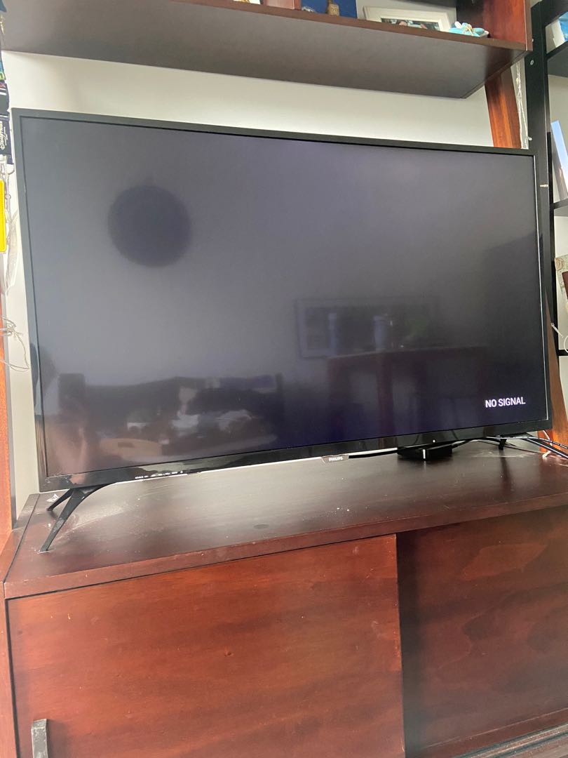 Philips 37 inch TV, TV & Home Appliances, TV & Entertainment, TV on ...