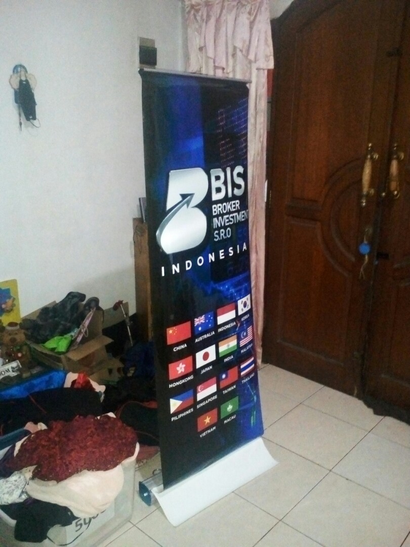 Rollup banner/standing banner, Barang Yang Dicari di Carousell