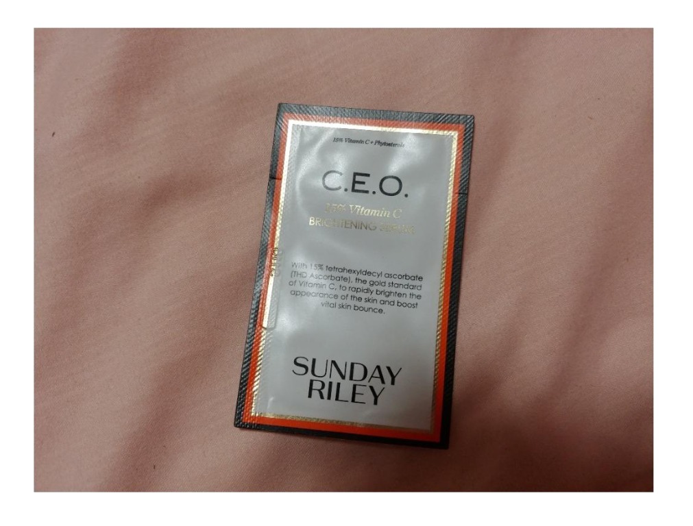 {Sample} Sunday Riley C.E.O. 15% Vitamin C Brightening Serum 1ml ...