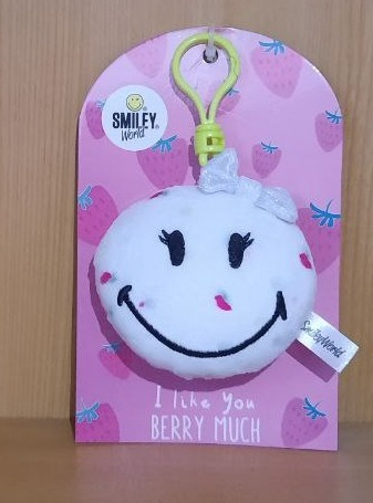 Smiley World Keychain, Hobbies & Toys, Toys & Games on Carousell
