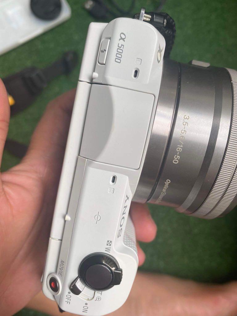 Sony A5000 (White), Photography, Cameras on Carousell