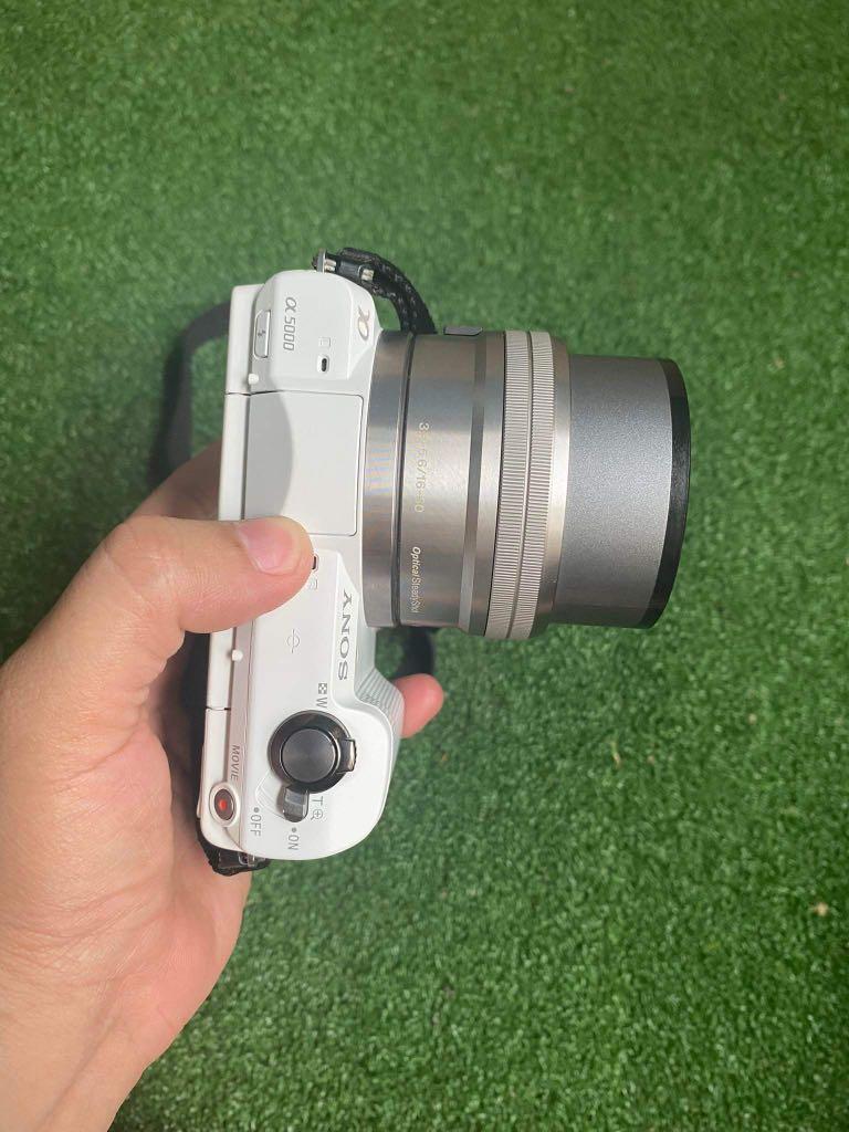 Sony A5000 (White), Photography, Cameras on Carousell