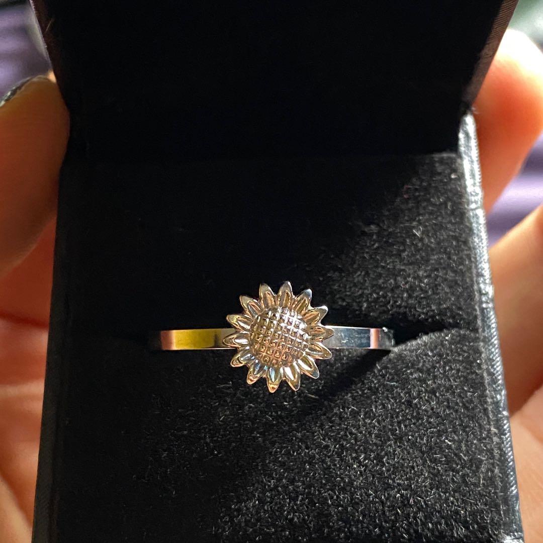 Tala by Kyla TBK Sunflower Fidget Ring, Women's Fashion, Jewelry ...