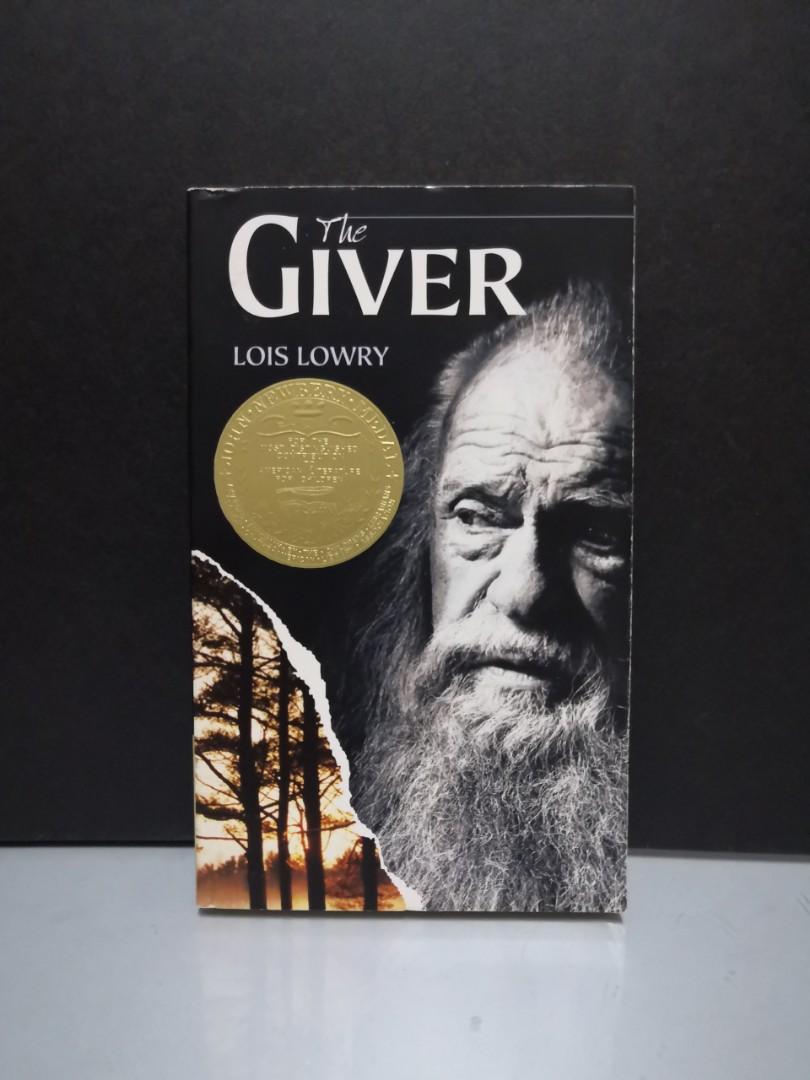 The Giver - Lois Lowry, Hobbies & Toys, Books & Magazines, Storybooks ...