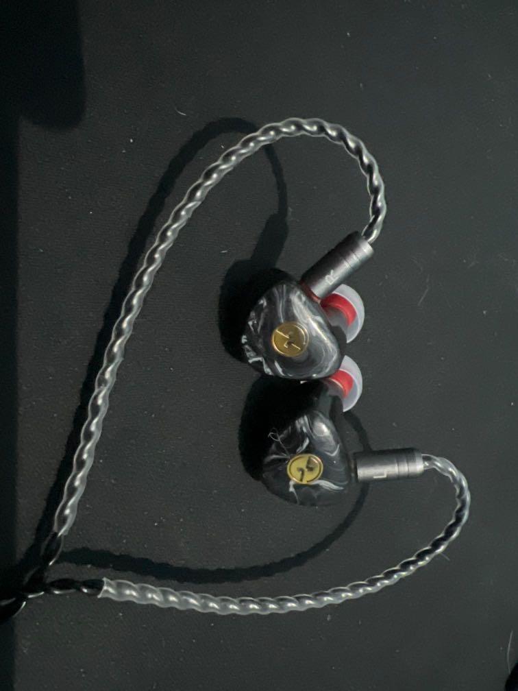 Tin Hifi T3+ Plus Iem, Audio, Earphones on Carousell