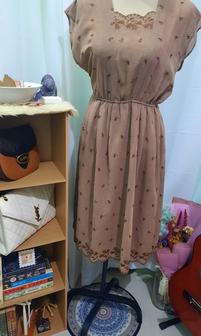 Vintage Brown Eyelet Dress, Women's Fashion, Dresses & Sets, Dresses on ...
