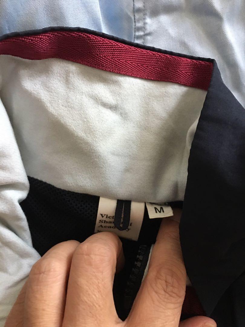 VSA Victoria Shanghai academy uniform, 男裝, 上身及套裝, T-shirt、恤衫、有領衫 ...