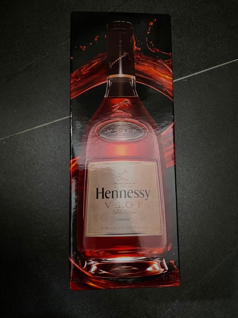 軒尼斯 Hennessy vsop 700 ml, 嘢食 & 嘢飲, 酒精飲料 - Carousell