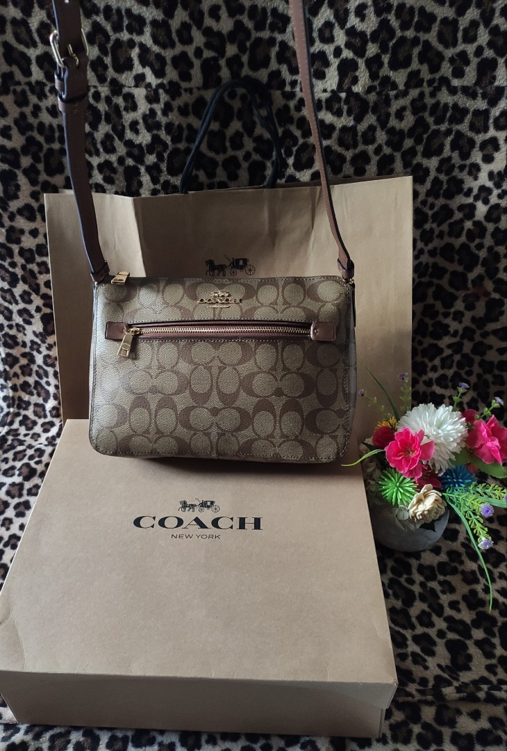 Coach sling, Luxury, Bags & Wallets on Carousell