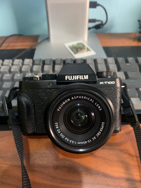 Fujifilm XT-100 Mirrorless Camera, Photography, Cameras on Carousell