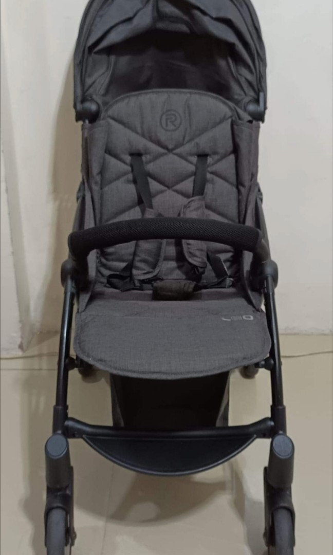 Ryan Leo Compact Stroller, Babies & Kids, Going Out, Strollers on Carousell
