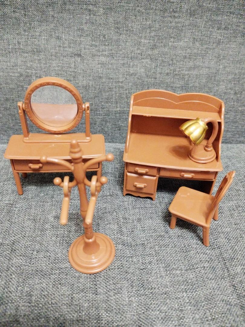 Santomle family playhouse, Hobbies & Toys, Toys & Games on Carousell