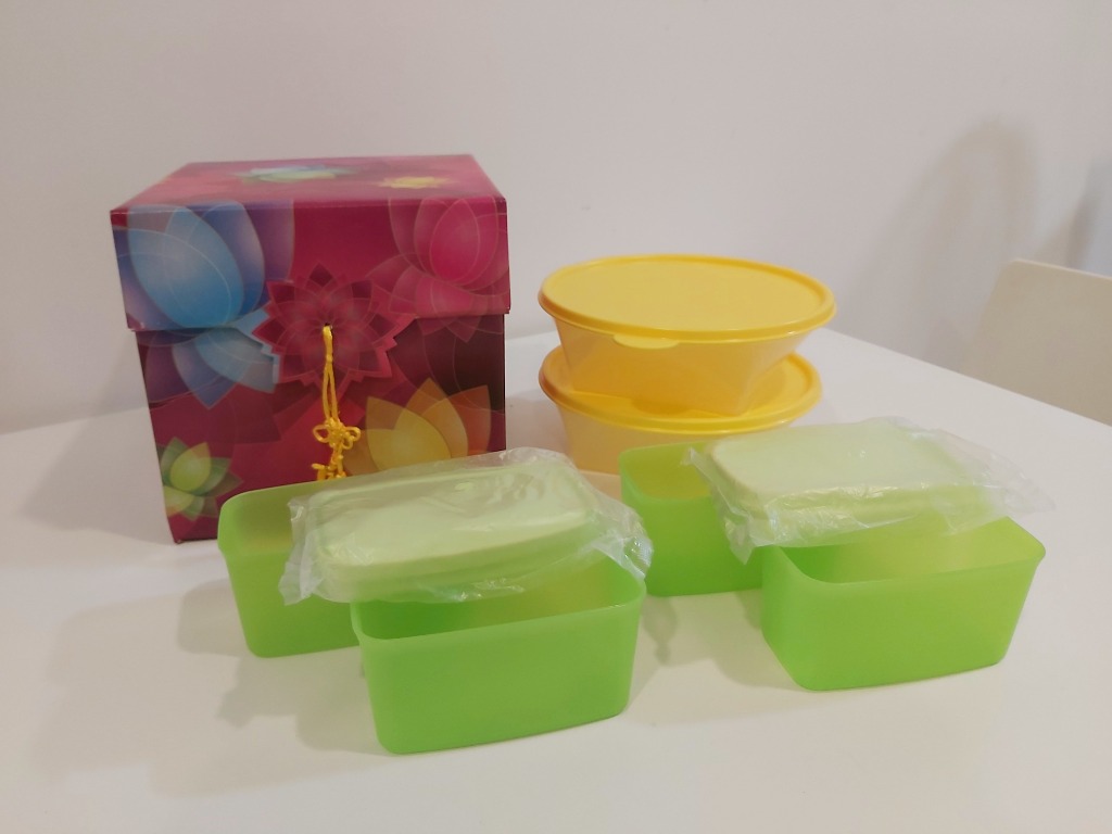 Tupperware Gift Set, Furniture & Home Living, Kitchenware & Tableware ...