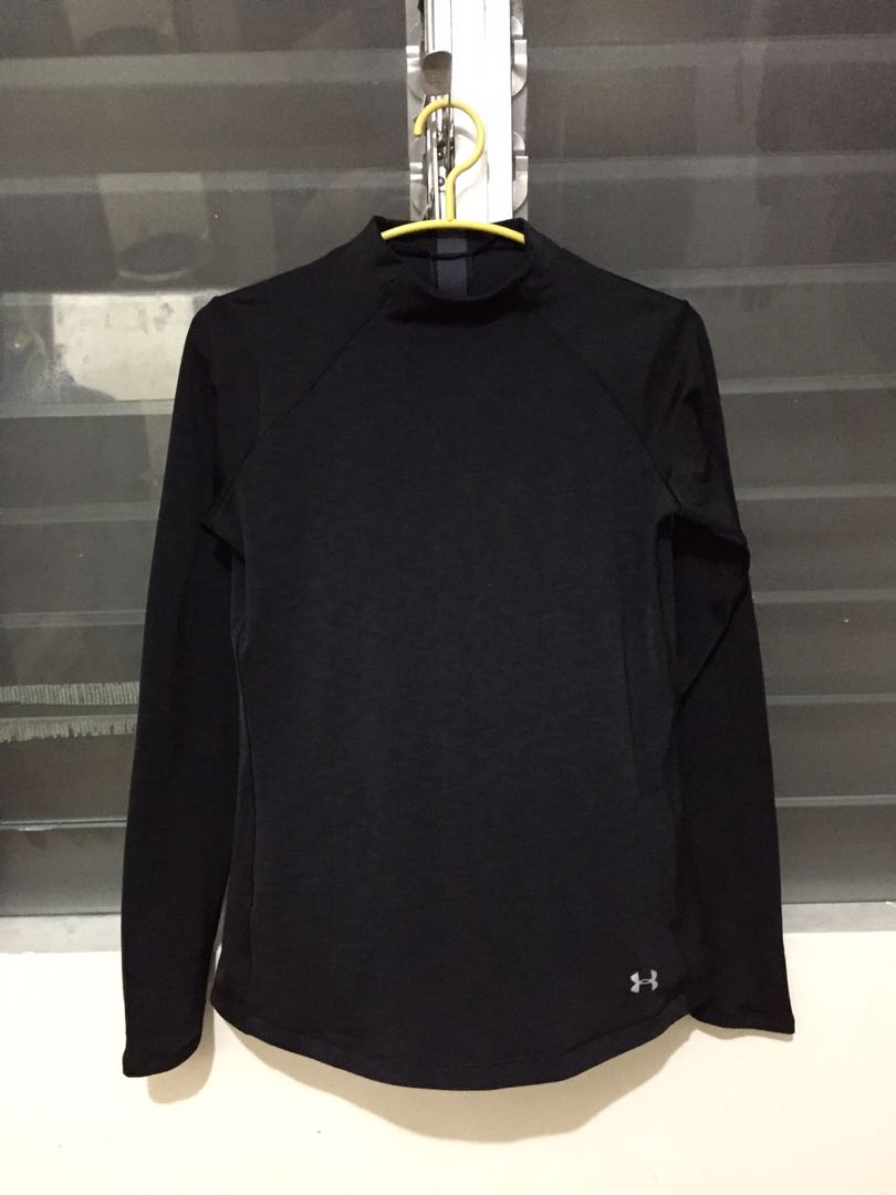 Under Armour Rash Guard, Men's Fashion, Coats, Jackets and Outerwear on ...