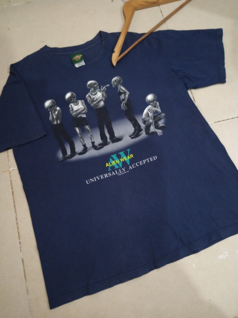 Vintage Alien Wear 1996 by Logotel, Men's Fashion, Tops & Sets, Tshirts ...