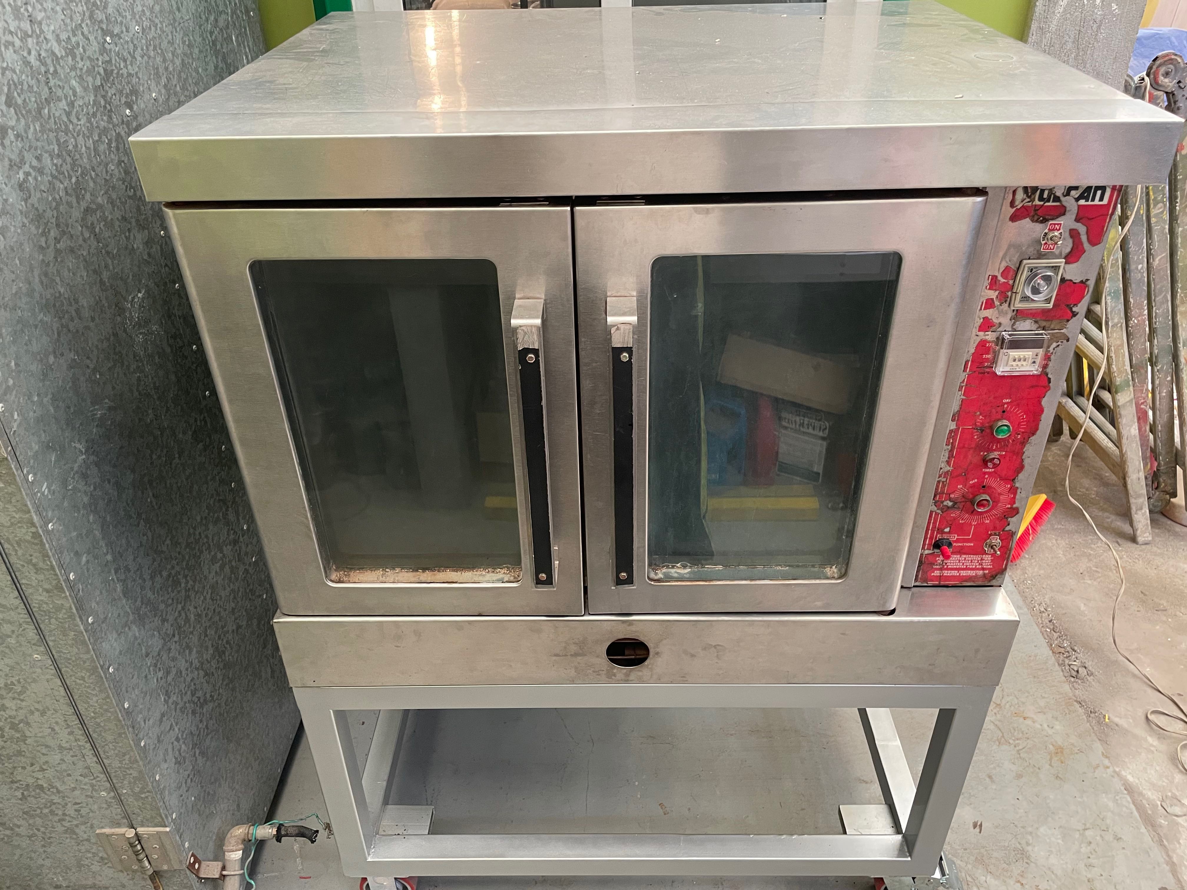 Vulcan Convection Oven, Furniture & Home Living, Kitchenware ...
