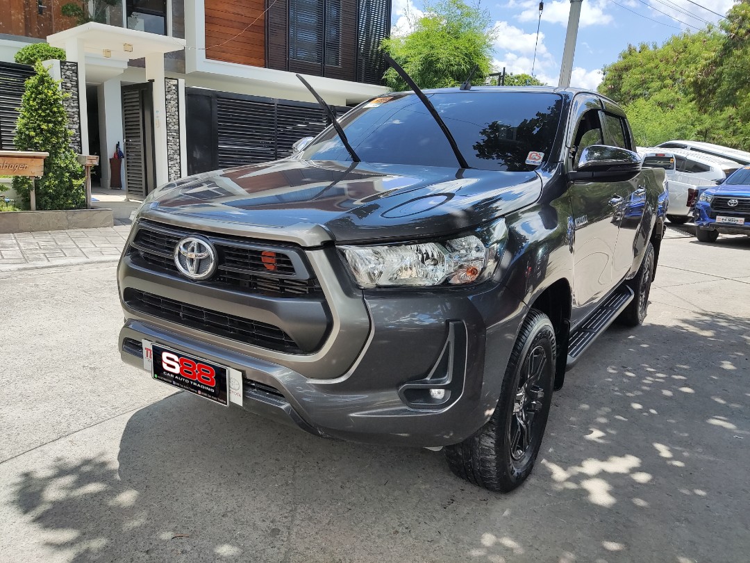 2021 Toyota hilux 2.4 G 4x2 metallic gray Manual, Cars for Sale, Used ...
