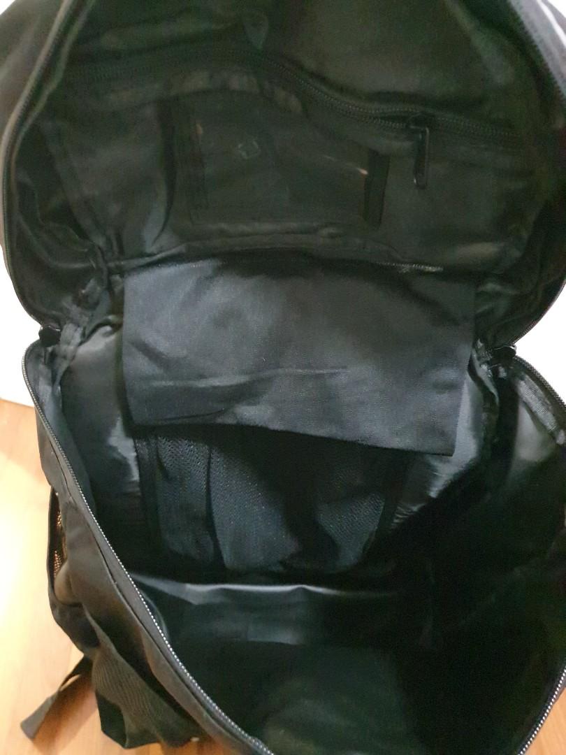 BRAND NEW 2XU Transition Backpack, Men's Fashion, Bags, Backpacks on ...