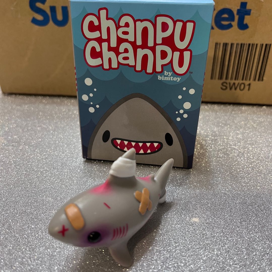 Chanpu Chan Pu Shark Fish Injuries Injured Cast Cute Box, Hobbies ...