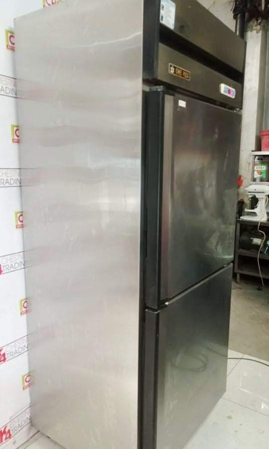 Chee Puck 2 Door Commercial Upright Chiller, TV & Home Appliances ...
