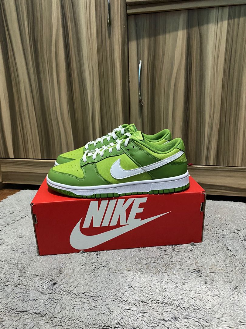 Dunk Low Chlorophyll Kermit, Men's Fashion, Footwear, Sneakers on Carousell