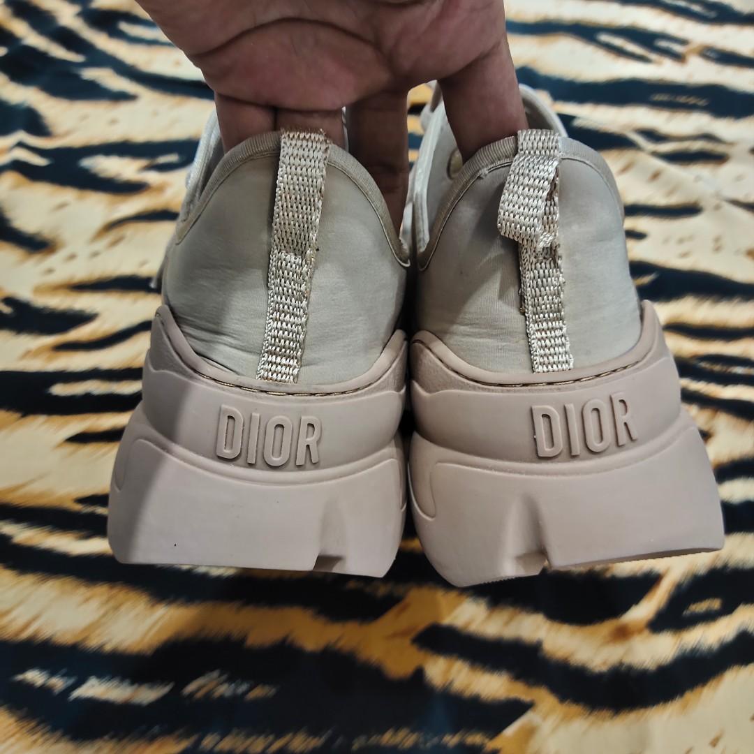 Sepatu Dior, Fesyen Wanita, Sepatu di Carousell