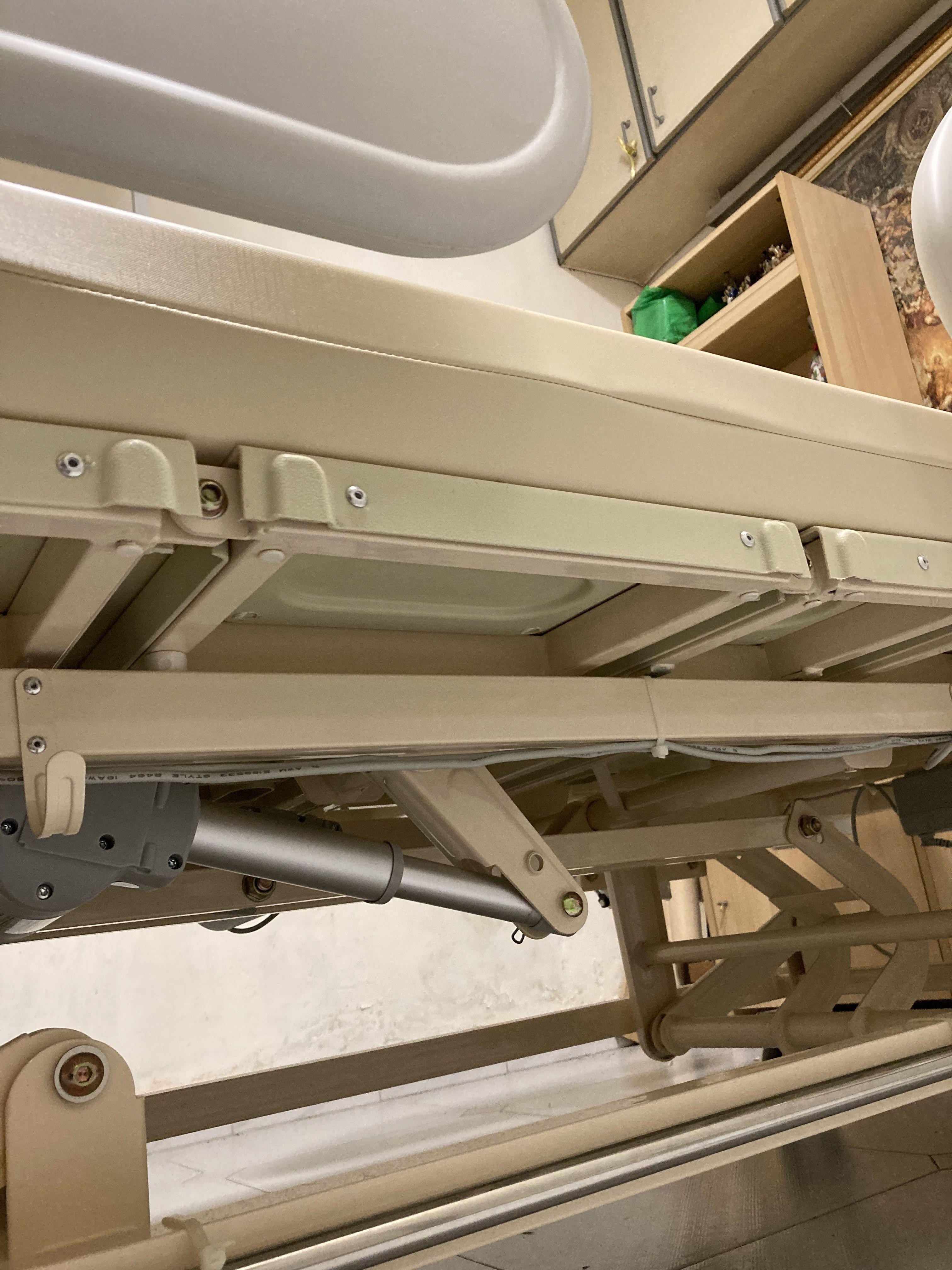 Timotion Electric multi-functional hospital bed, Health & Nutrition ...