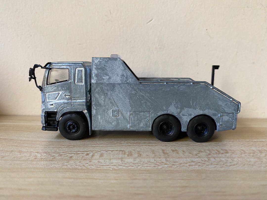 微影tiny 鐵模 九巴拖車 樣板車 Hino700 KMB Tow Truck, 興趣及遊戲, 玩具 & 遊戲類 - Carousell