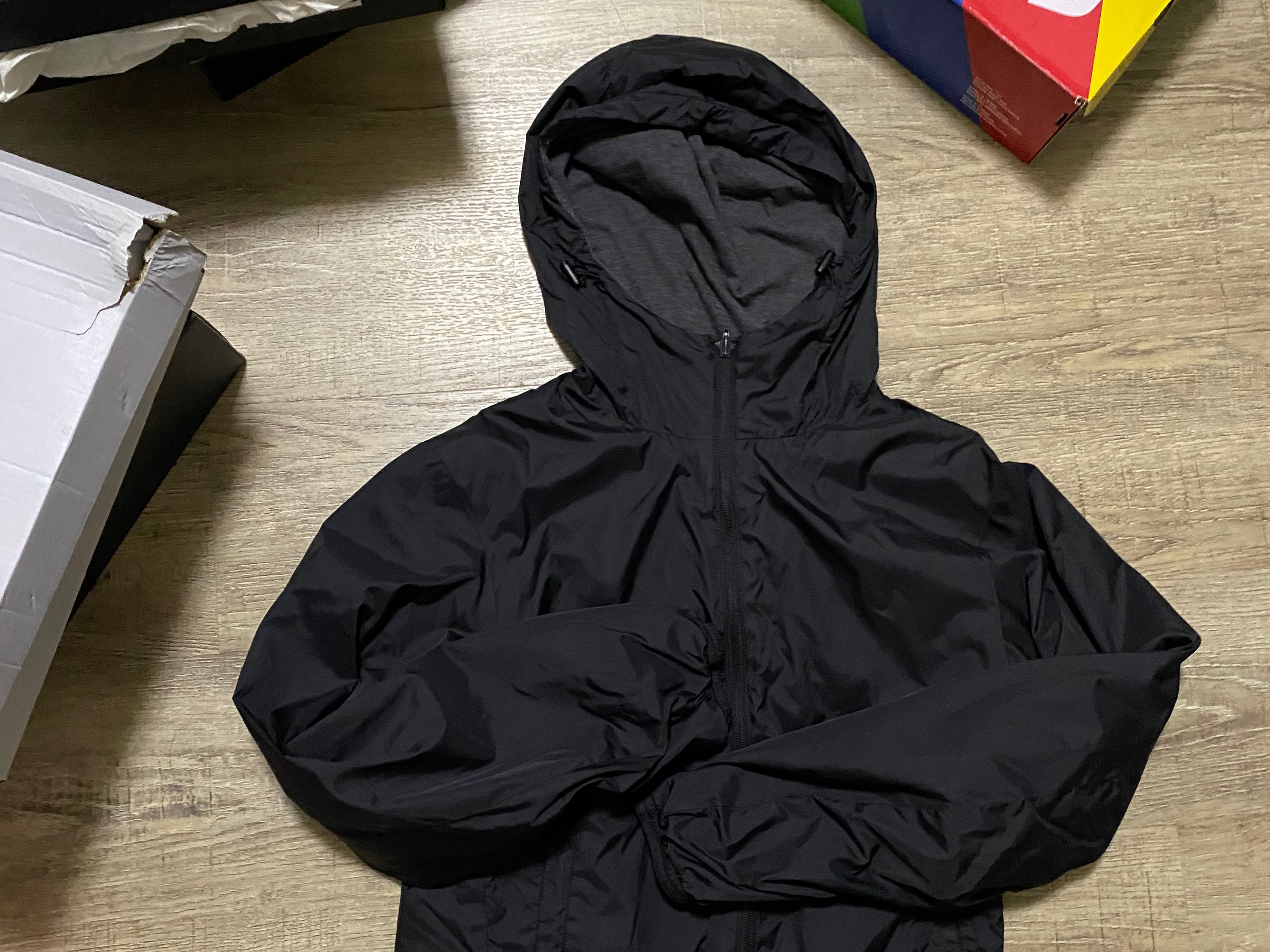 Uniqlo Reversable Parka, Men's Fashion, Coats, Jackets and Outerwear on ...