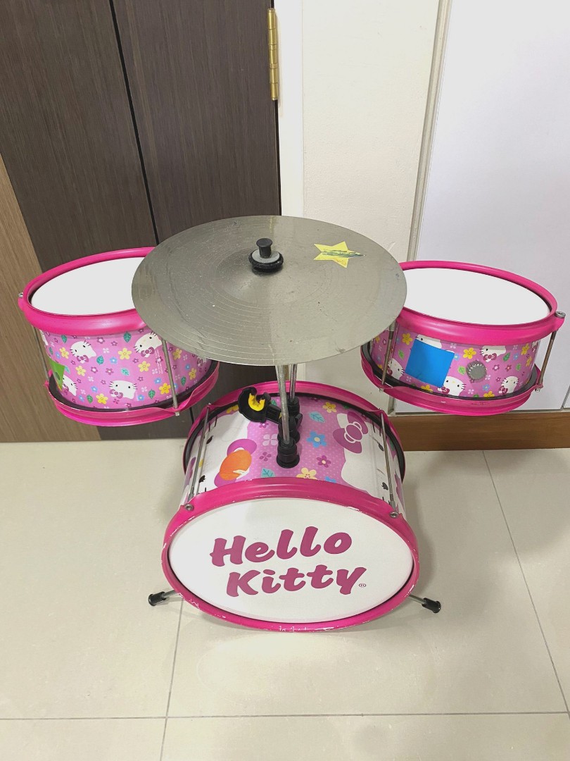 Hello kitty drum set, Hobbies & Toys, Music & Media, Musical ...