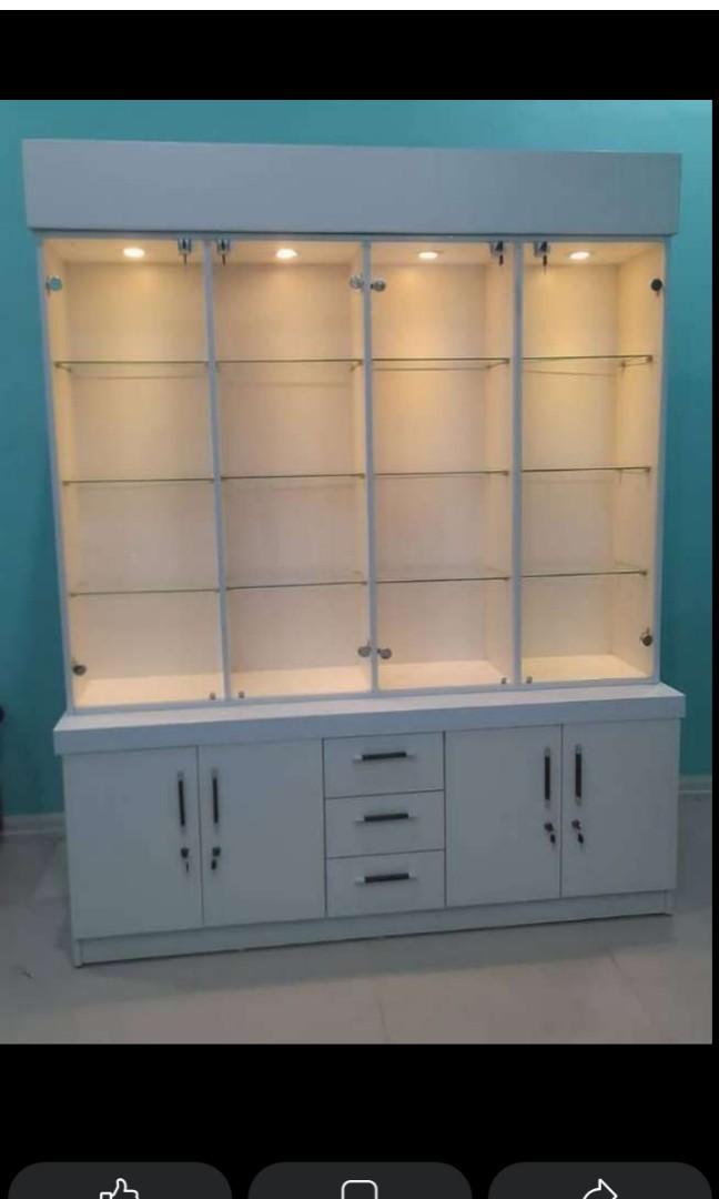 Lemari rak kaca minimalis modern, Perabotan Rumah di Carousell