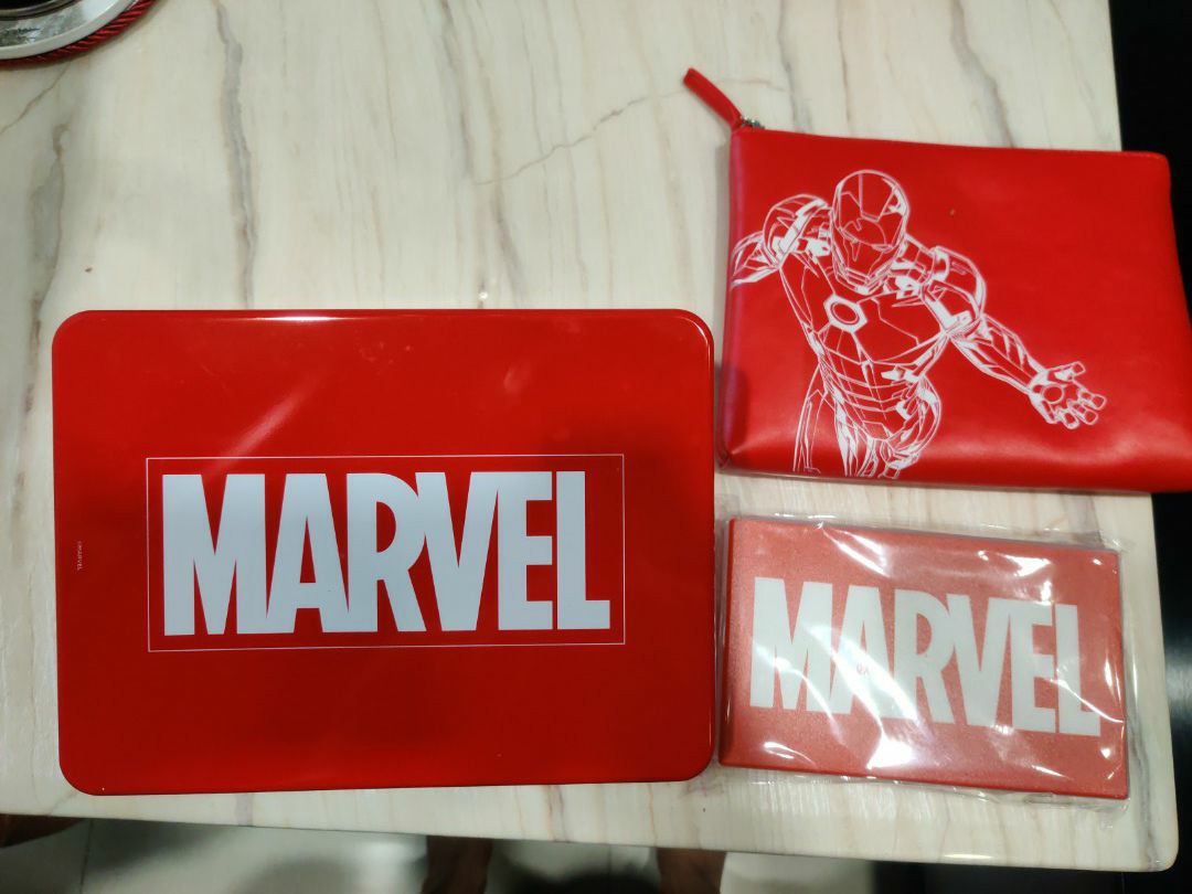 Marvel box set, Hobbies & Toys, Memorabilia & Collectibles, Fan ...