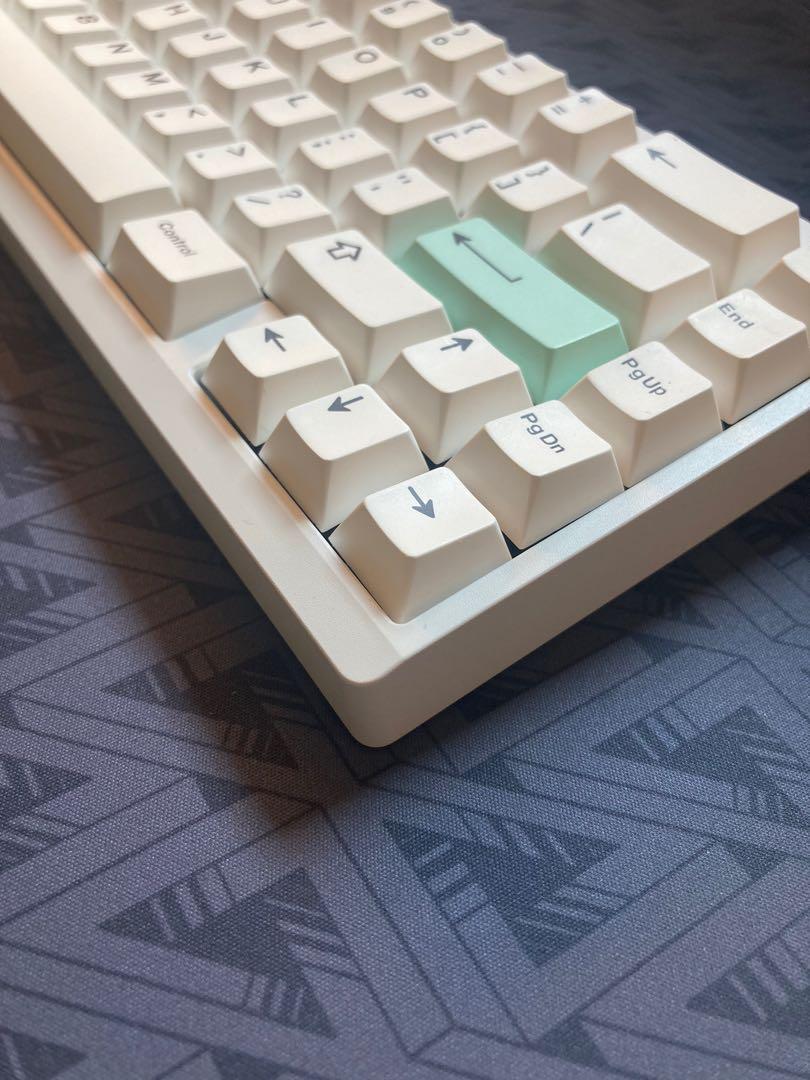 Parallel Portal with Alpacas Custom Mechanical Keyboard, Computers ...