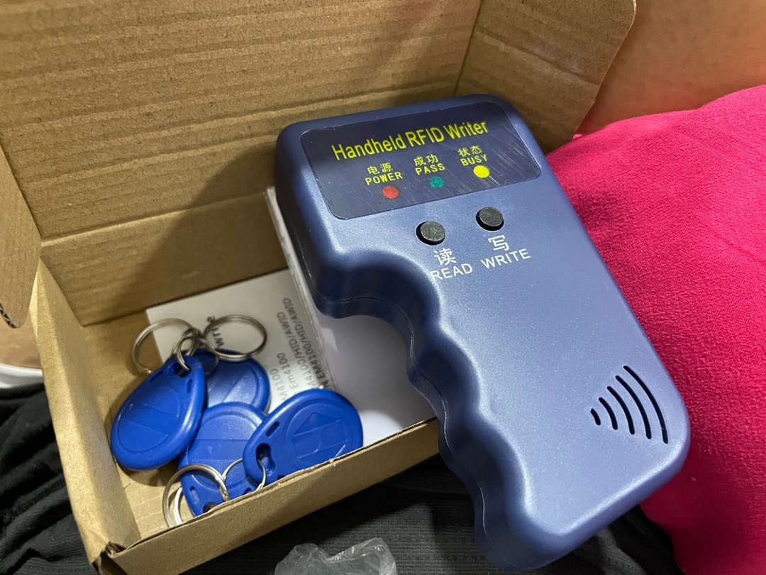 RFID copier, Furniture & Home Living, Security & Locks, Locks, Doors ...