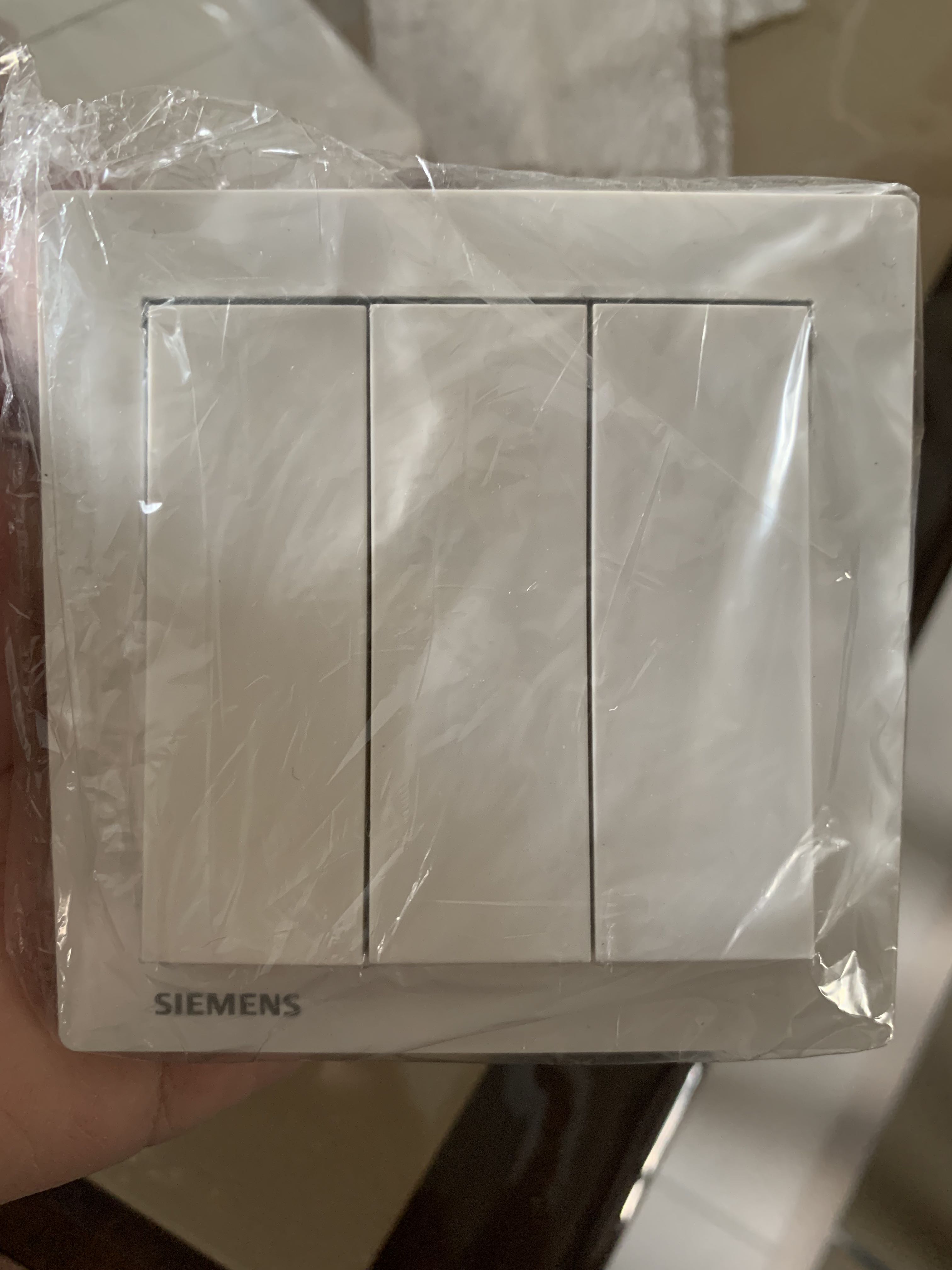 [SIRIM] Siemens 3 Gang 1 Way switch, TV & Home Appliances, Electrical ...