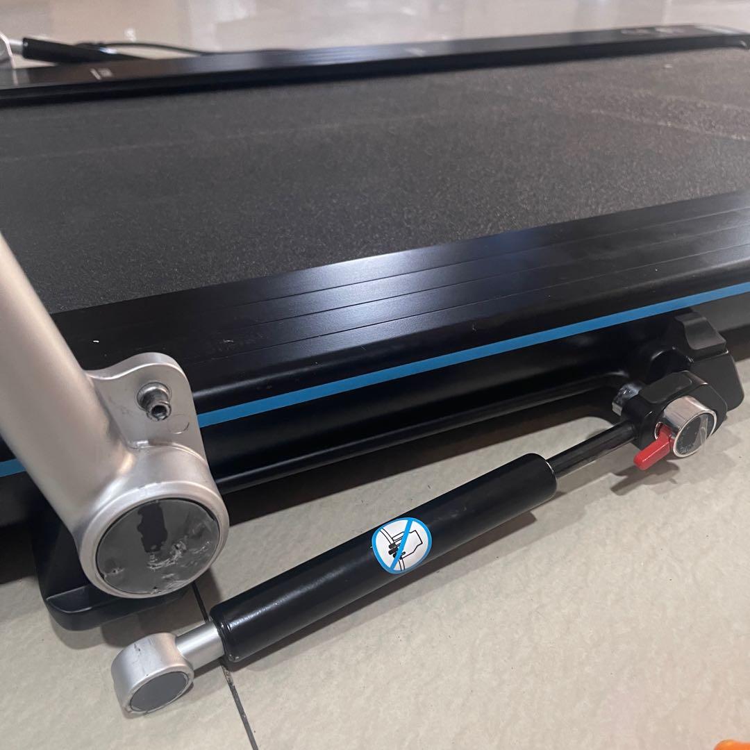 Trax ultra slim deluxe portable treadmill, Sports Equipment, Exercise ...