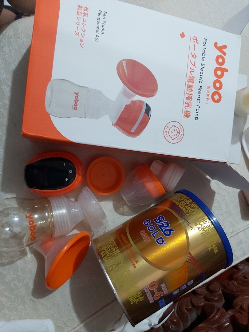 Yoboo portable pump with free S26 0 to 6 months, Babies & Kids, Nursing ...