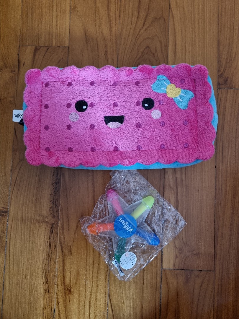 BN Smiggle Cookie pencil case, Hobbies & Toys, Stationery & Craft ...