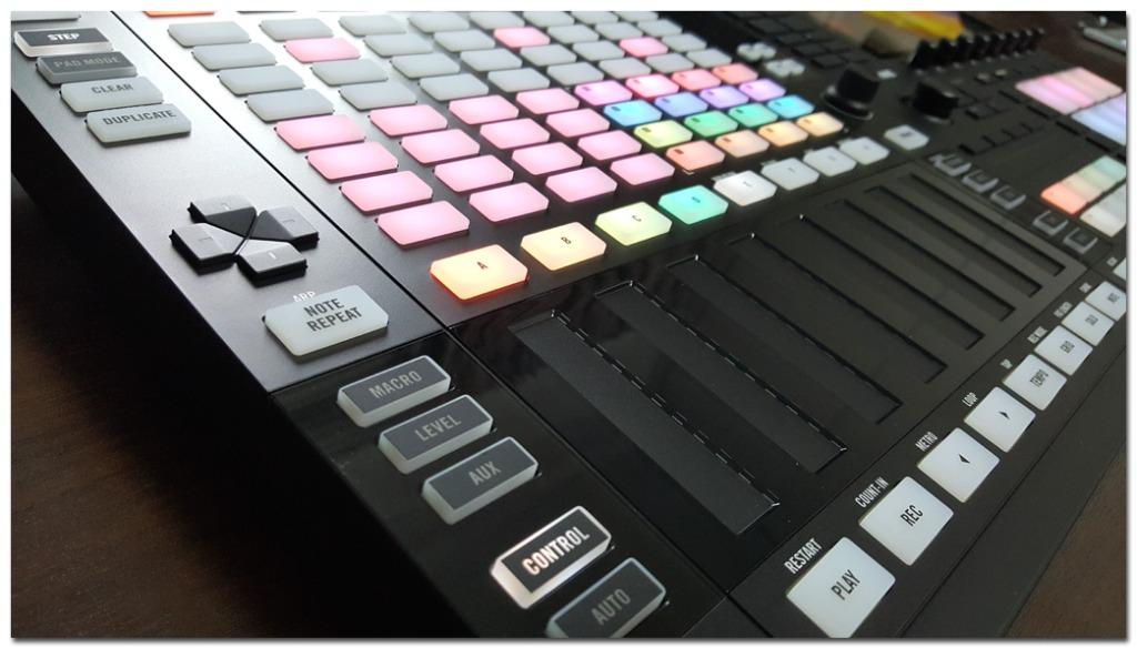 Combo - Maschine MK3 + Maschine Jam, Hobbies & Toys, Music & Media ...