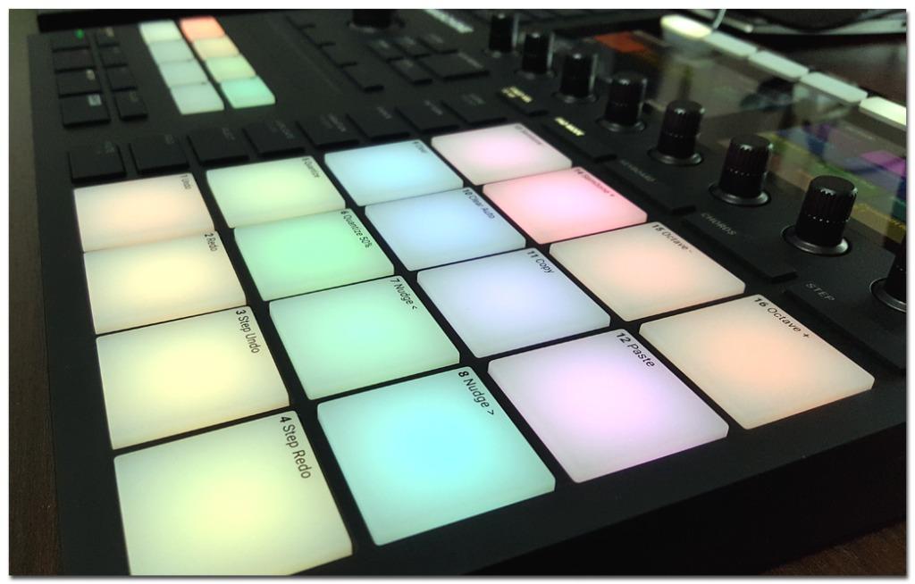 Combo - Maschine MK3 + Maschine Jam, Hobbies & Toys, Music & Media ...