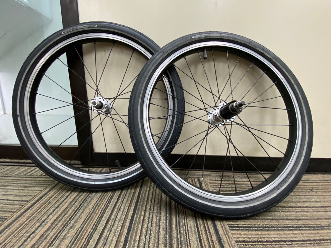 Dahon special edition tyres, rims with free hub, Sports Equipment ...