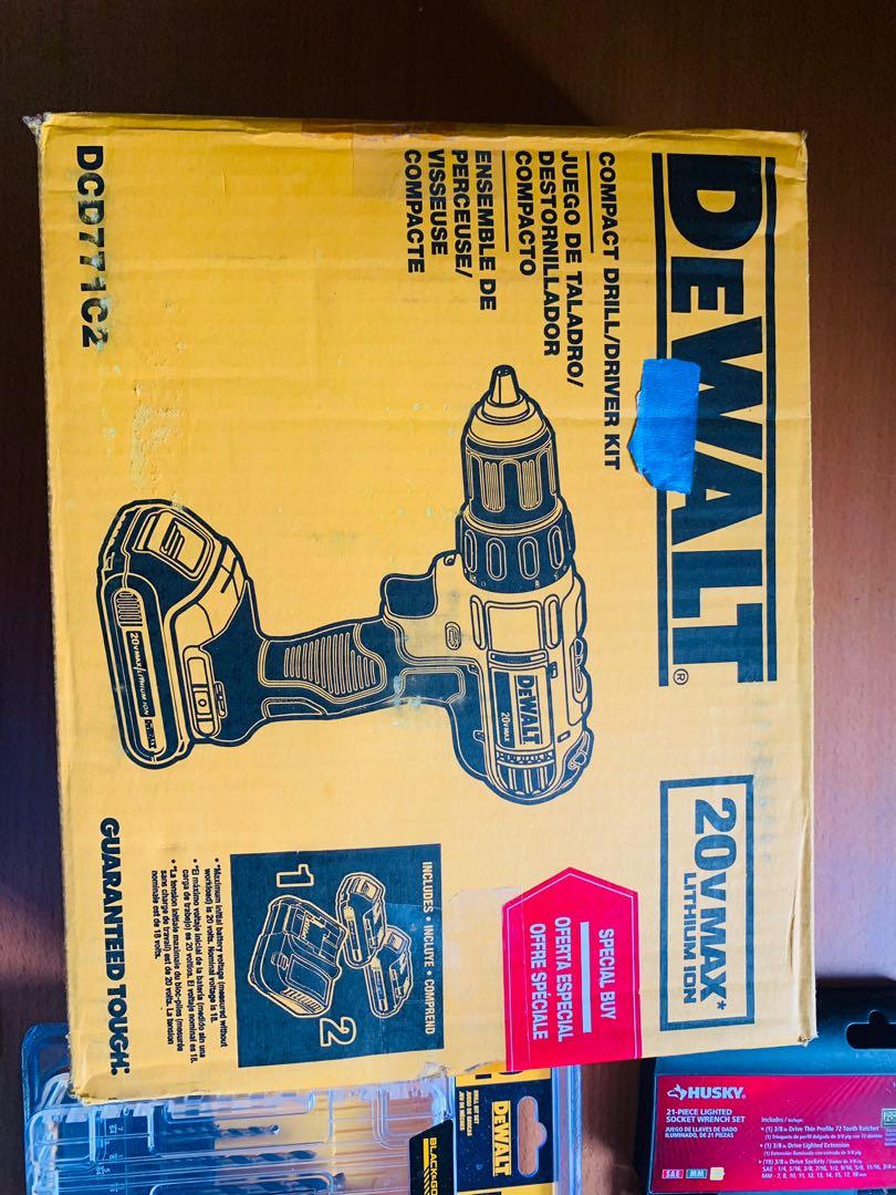 Dewalt cordless drill bundle #1, Commercial & Industrial, Construction ...