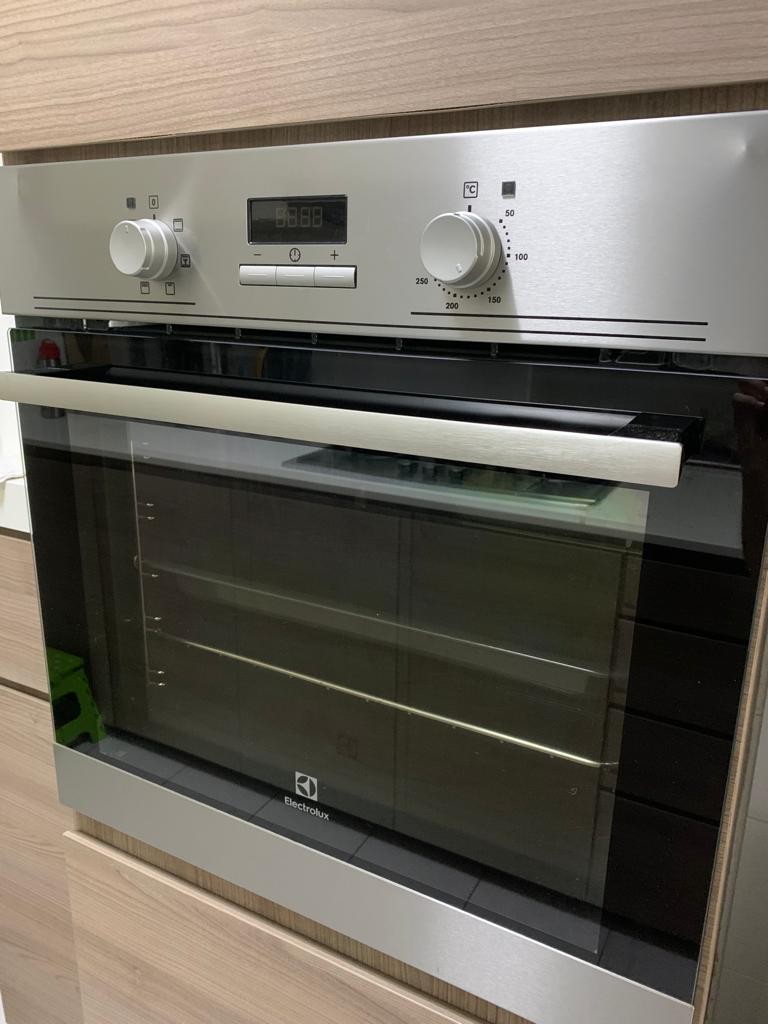 Electrolux built-in oven (Faulty), TV & Home Appliances, Kitchen Appliances, Ovens & Toasters on ...