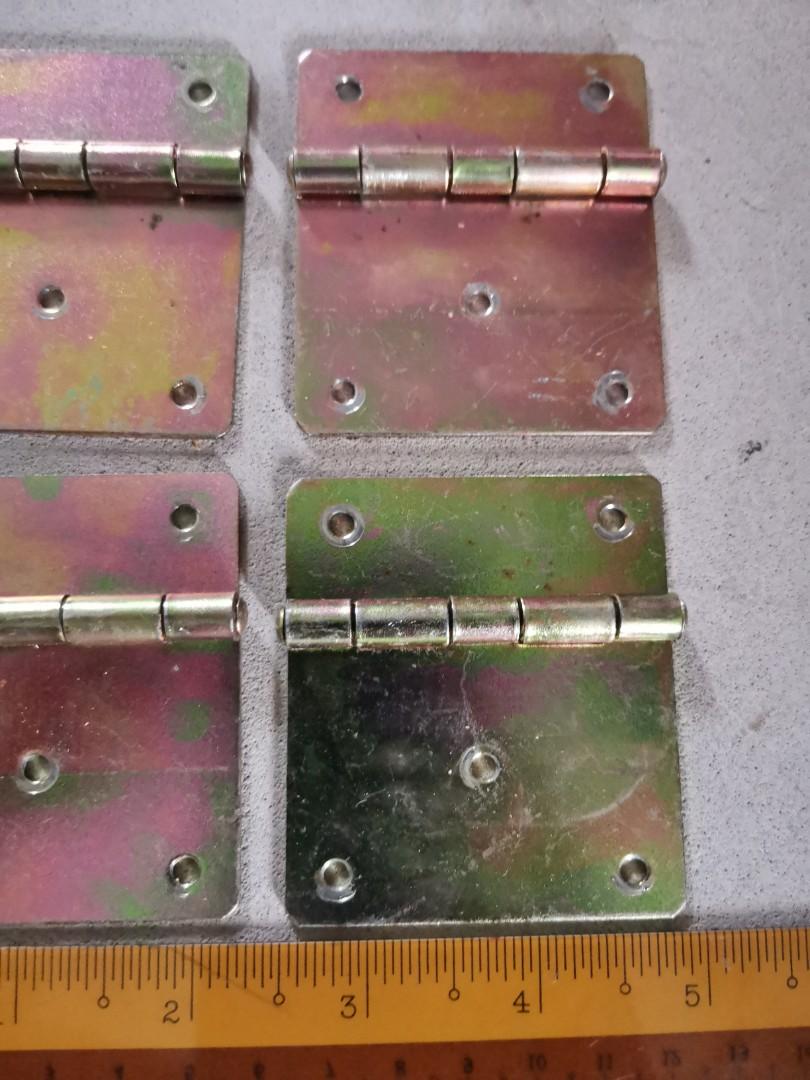 Free DIY stuff : 4 Hinges with 25 screws, Everything Else on Carousell