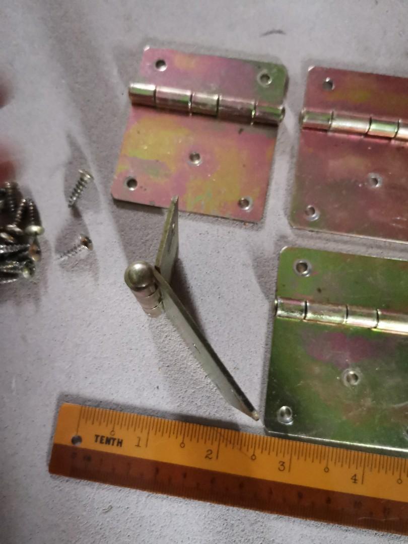 Free DIY stuff : 4 Hinges with 25 screws, Everything Else on Carousell