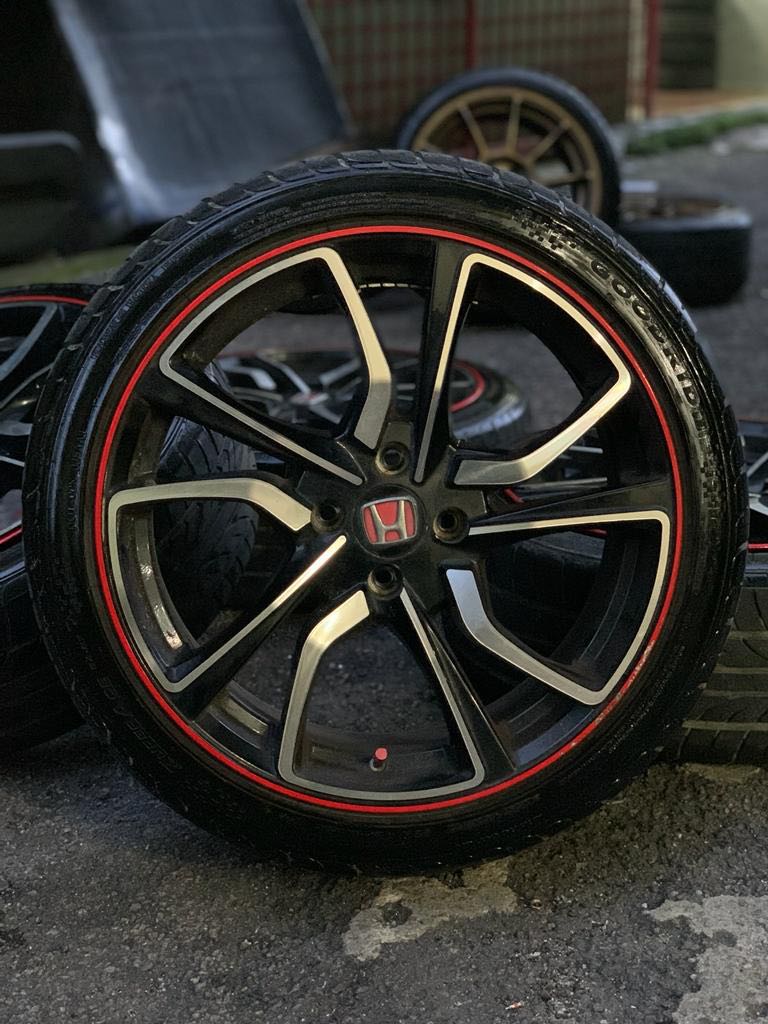 Honda 17 inch sport rim Honda City tyre 70%, Auto Accessories on Carousell